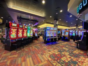 Review of Hollywood Gaming at Dayton Raceway in Dayton | Nevada Casinos